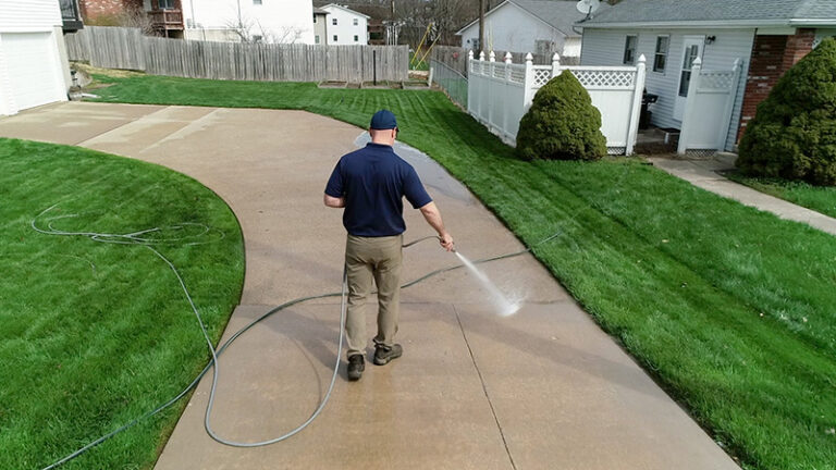 Commercial Pressure Washing in Ottawa, CA | FREE QUOTE
